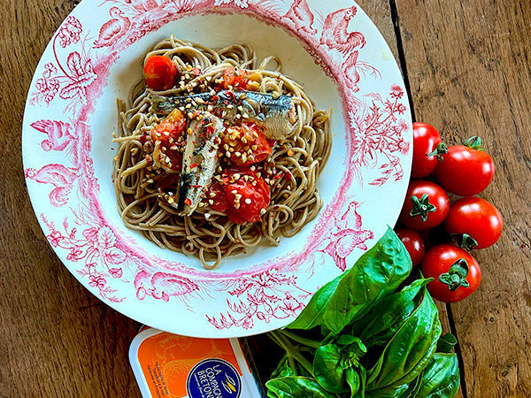 Sobas au gingembre et sardines pimentées : recette fraîche et relevée